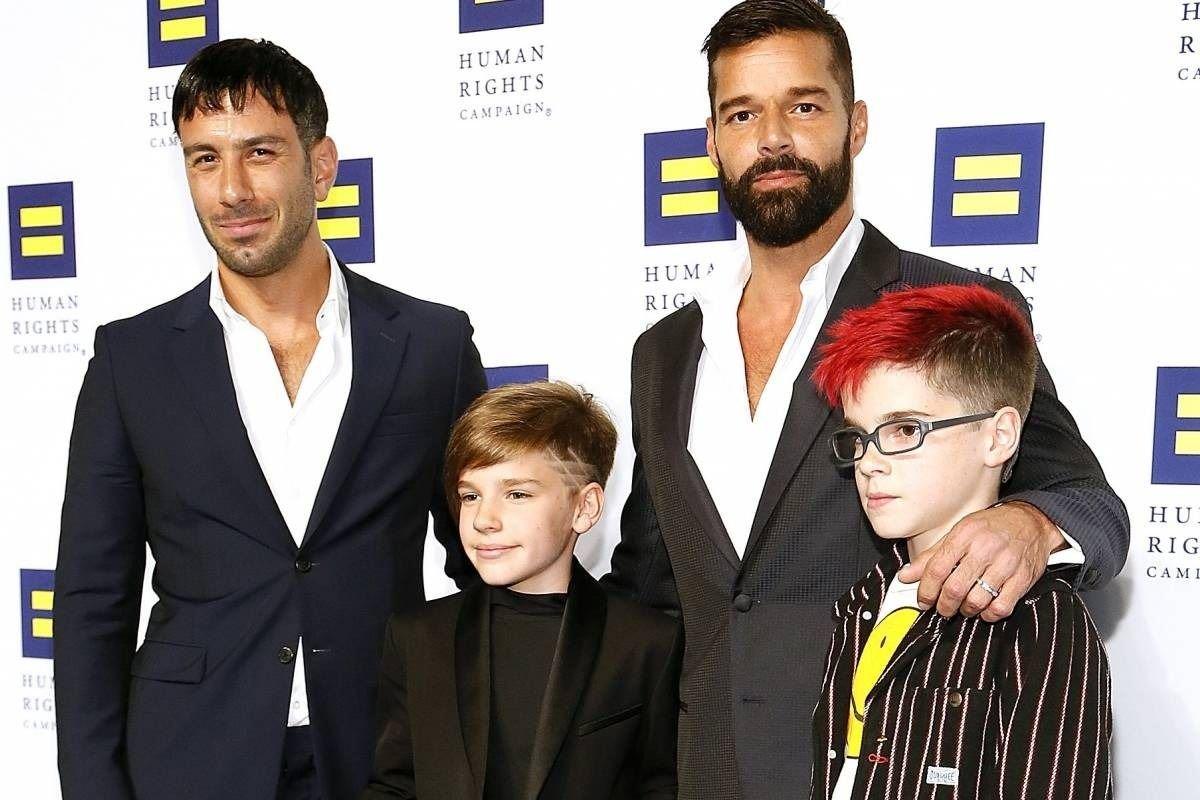Ricky Martin no se quedó con las ganas y organizó la graduación de sus ...